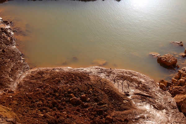 What is the Difference Between Pottery and Ceramics?