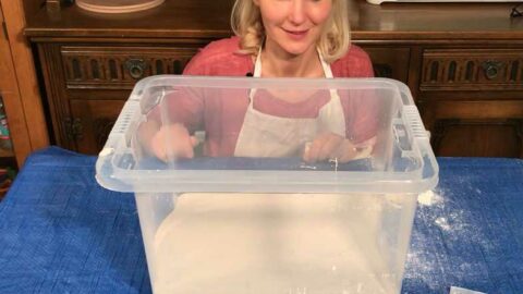 How to Make a Damp Box For Clay - Pottery Tips by The Pottery Wheel