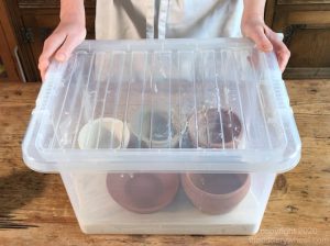 4 Ways to Rehydrate Bone Dry Clay Pots - What Works?