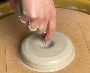 8 Reasons Pottery Clay Cracks When Drying & Solutions
