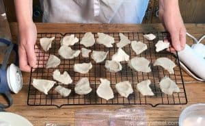 How to Make Colored Slip – 3 Easy Ways to Color Clay Slip