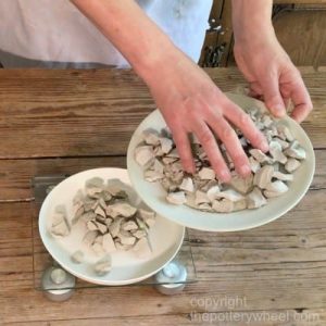 How to Make Colored Slip – 3 Easy Ways to Color Clay Slip