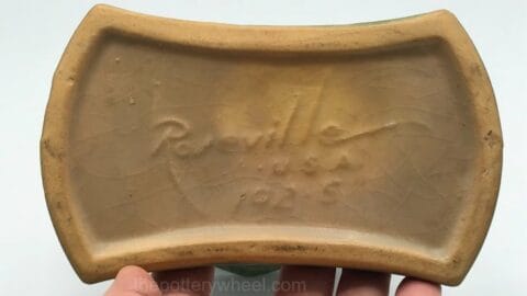 How to Identify Roseville Pottery - 5 Tell Tale Features